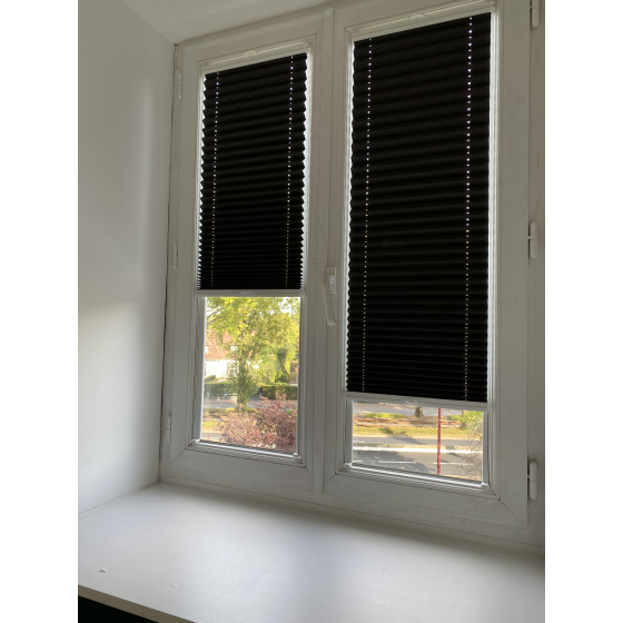 Store plissé entre parcloses